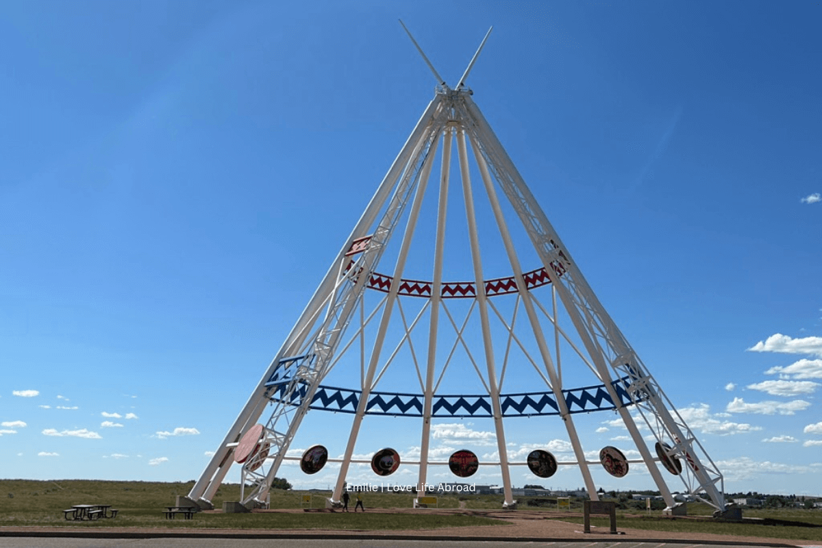 Best Roadside Attractions in Canada (With Exact Locations!)